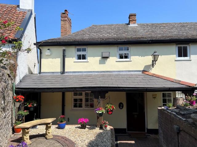 1 bedroom cottage for sale