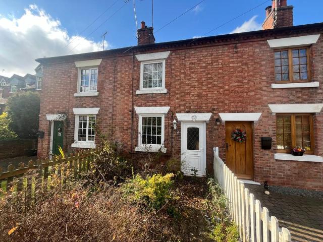 1 bedroom cottage for sale