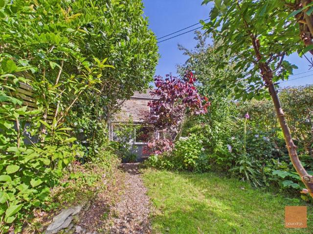 1 bedroom cottage for sale