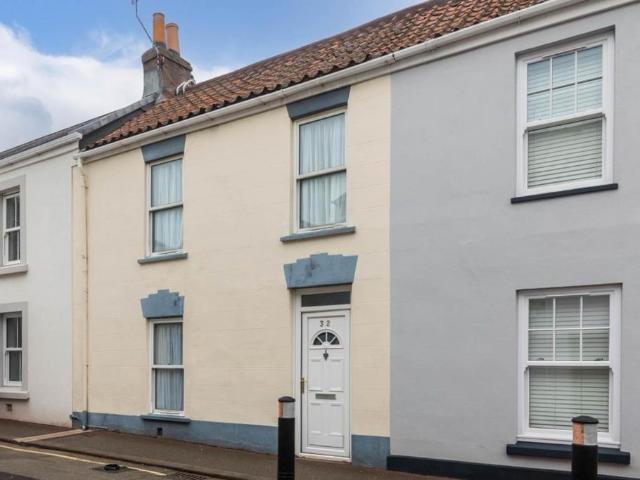 1 bedroom cottage for sale