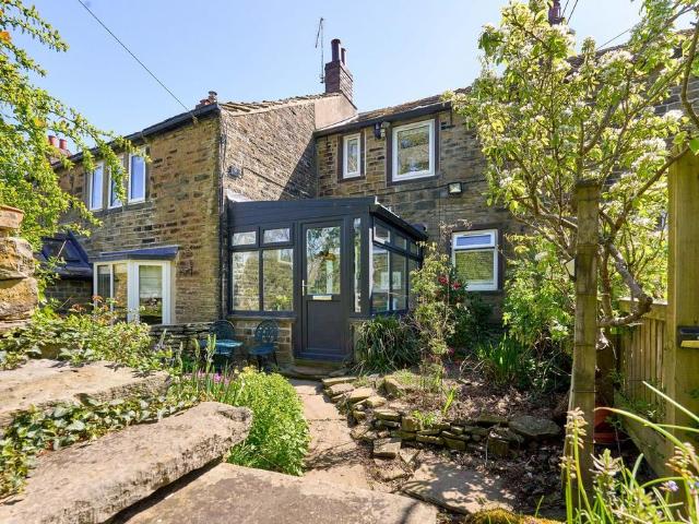 1 bedroom cottage for sale