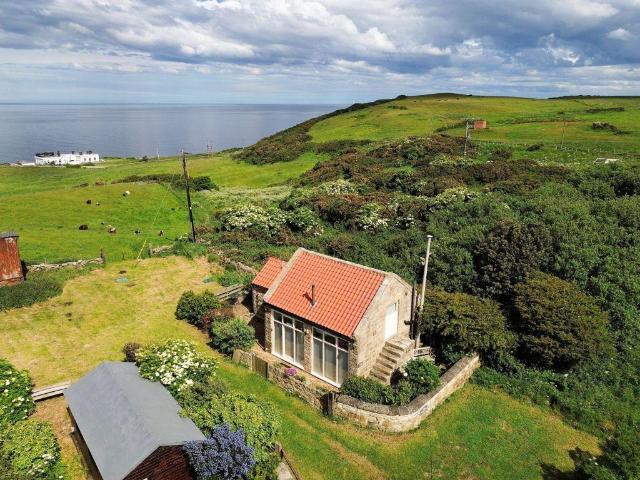 1 bedroom cottage for sale