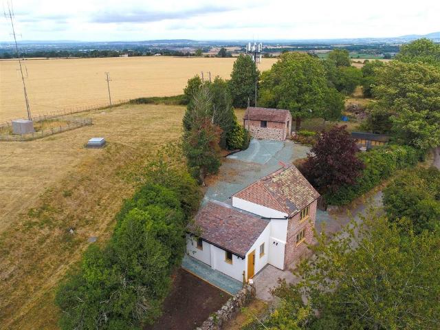 1 bedroom cottage for sale