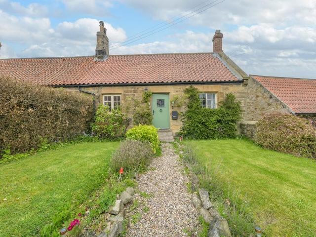 1 bedroom cottage for sale