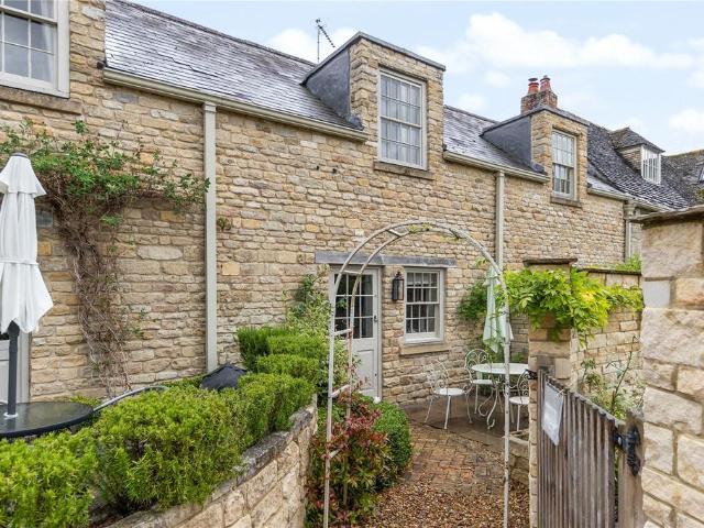 1 bedroom cottage for sale