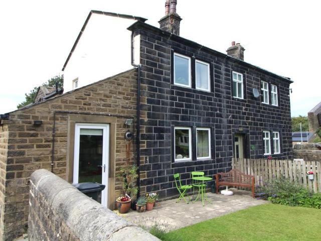 1 bedroom cottage for sale