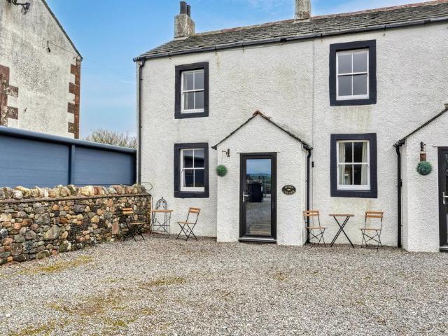 1 bedroom cottage for sale