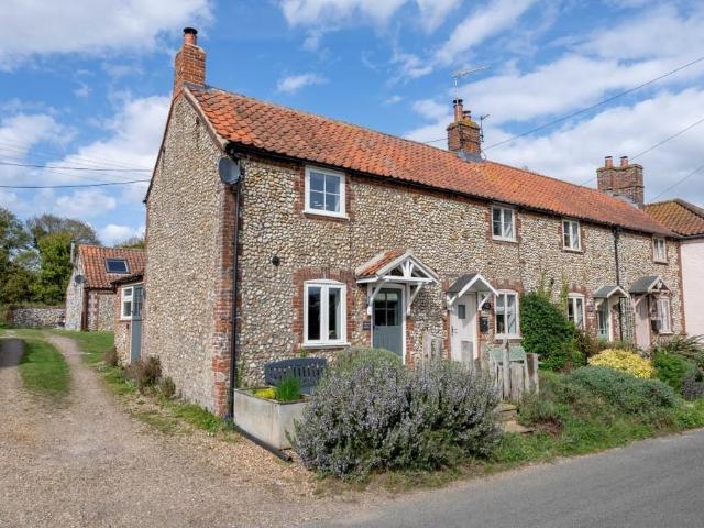 1 bedroom cottage for sale