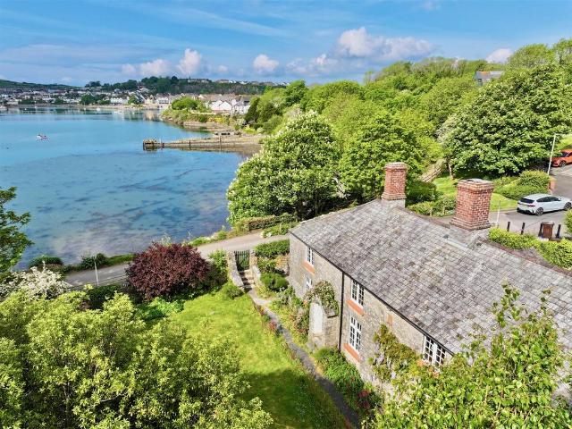 1 bedroom cottage for sale