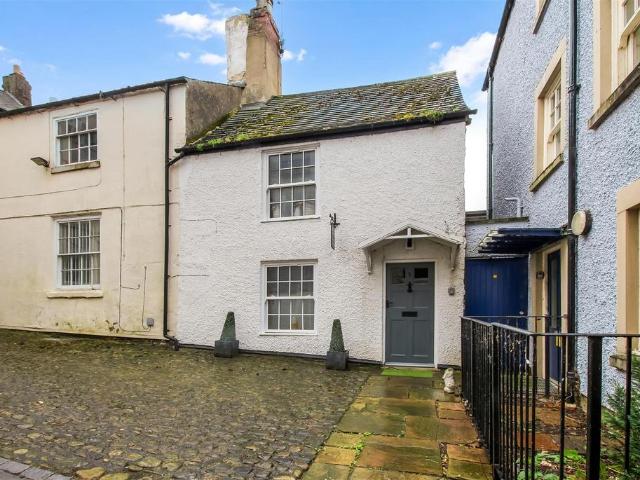 1 bedroom cottage for sale
