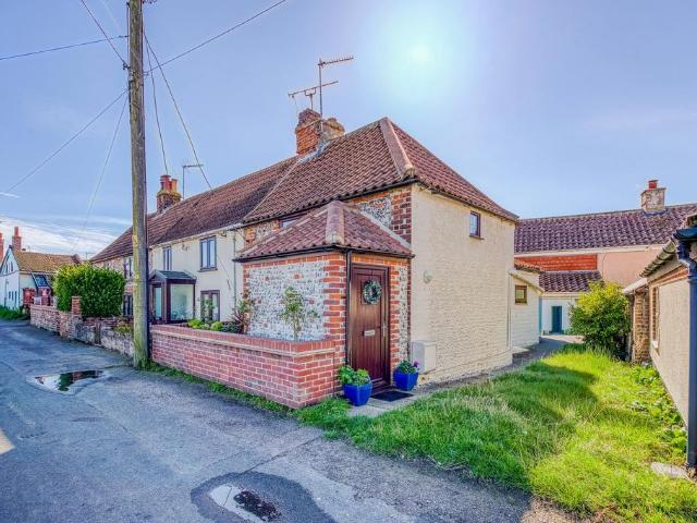 1 bedroom cottage for sale