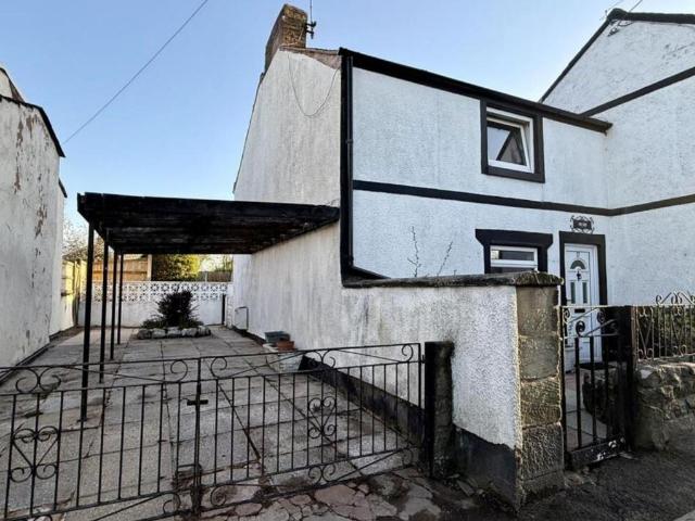 1 bedroom cottage for sale