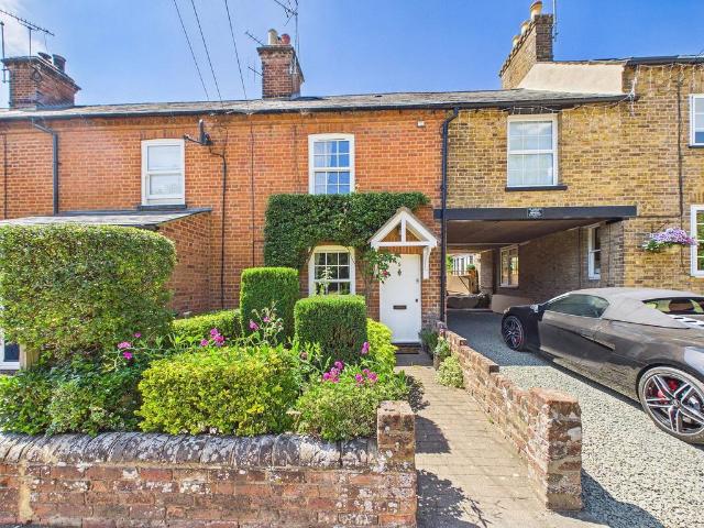1 bedroom cottage for sale