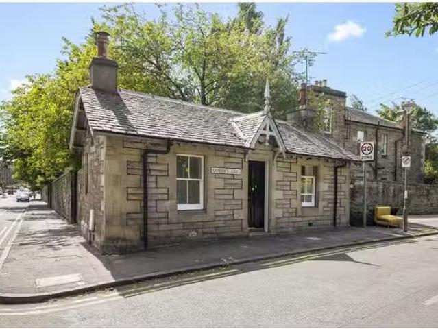 1 bedroom cottage for sale, Waverley Lodge, 19b Queen's Cresce.