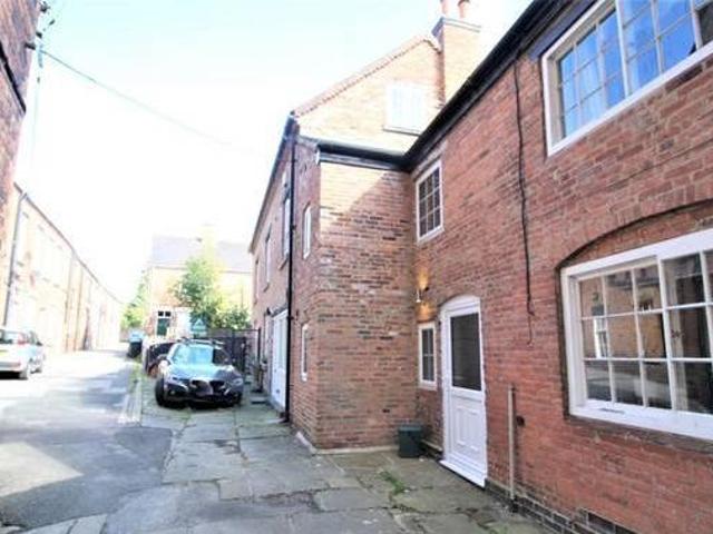1 bedroom cottage for rent in Town Hall Yard Ashbourne DE6 1ES DE6