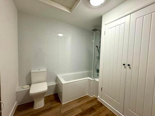 1 bedroom cottage for rent in Wixenford Farmhouse, PL9