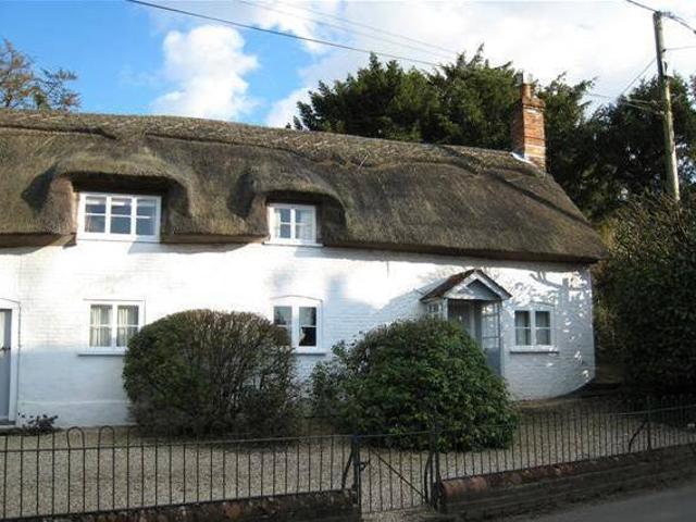 1 bedroom cottage for rent in Dummer Nr Basingstoke RG25