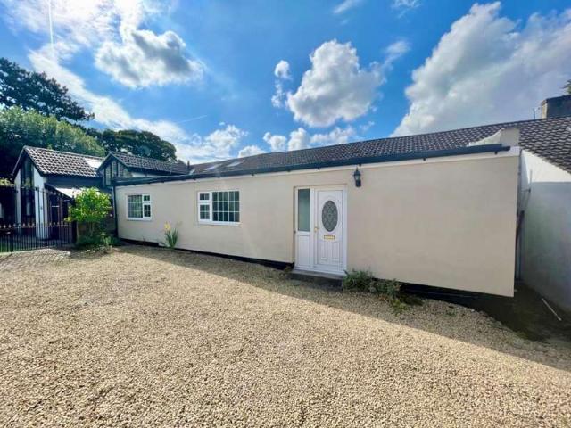1 Bedroom Cottage House