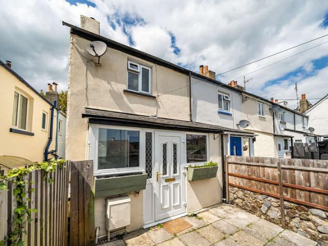 1 Bedroom Cottage House