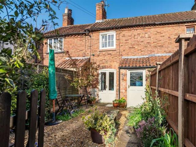 1 Bedroom Cottage House