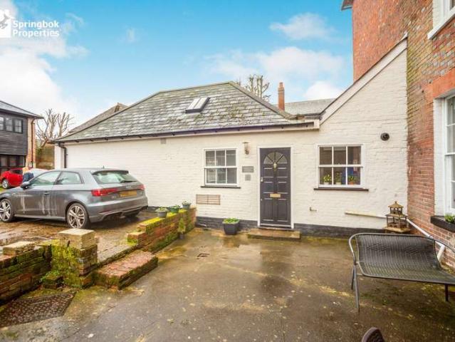 1 Bedroom Cottage House