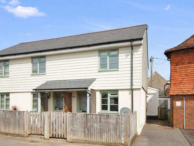 1 Bedroom Cottage House