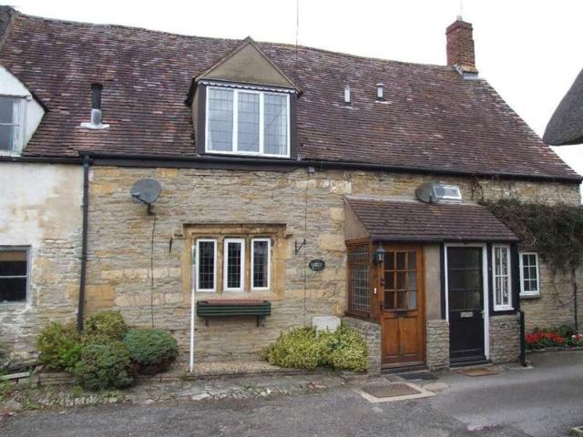 1 Bedroom Cottage House
