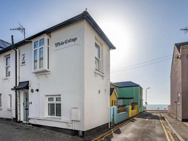 1 Bedroom Cottage House