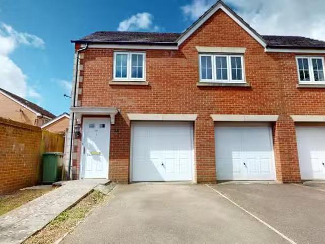 1 bedroom coach house for rent in Mostyn Square, Llanishen, Ca.