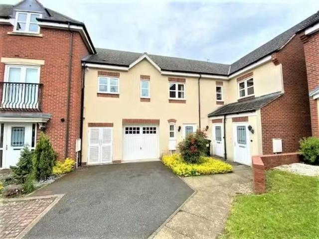 1 bedroom coach house for rent in Middlewood Close, Solihull.