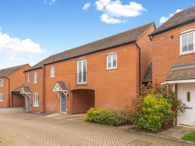 1 bedroom coach house for sale