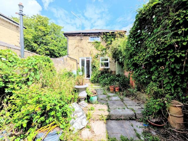1 bedroom coach house for sale