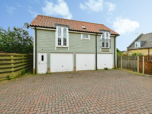 1 bedroom coach house for sale