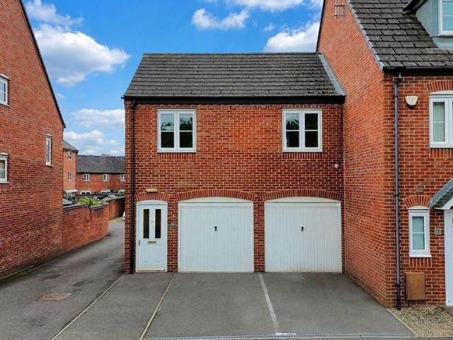 1 bedroom coach house for sale