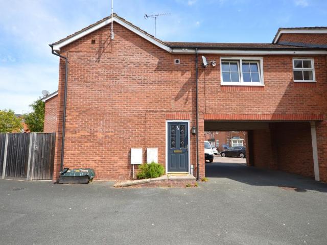 1 bedroom coach house for sale
