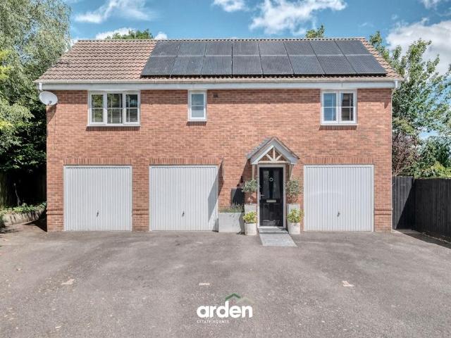 1 bedroom coach house for sale