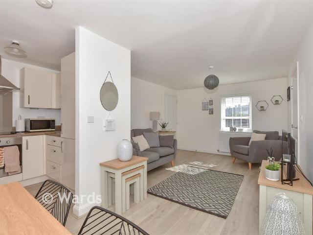 1 bedroom coach house for sale