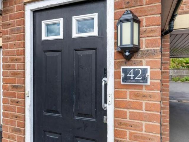 1 bedroom coach house for sale in Nashville Drive, Great Sankey, WA5