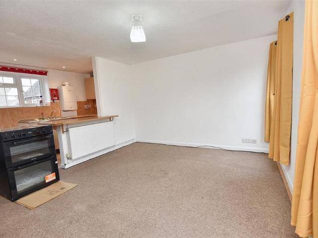 1 bedroom coach house to rent