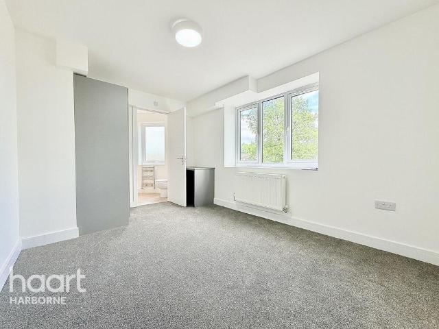 1 bedroom coach house to rent