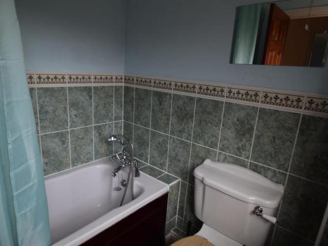 1 bedroom coach house to rent