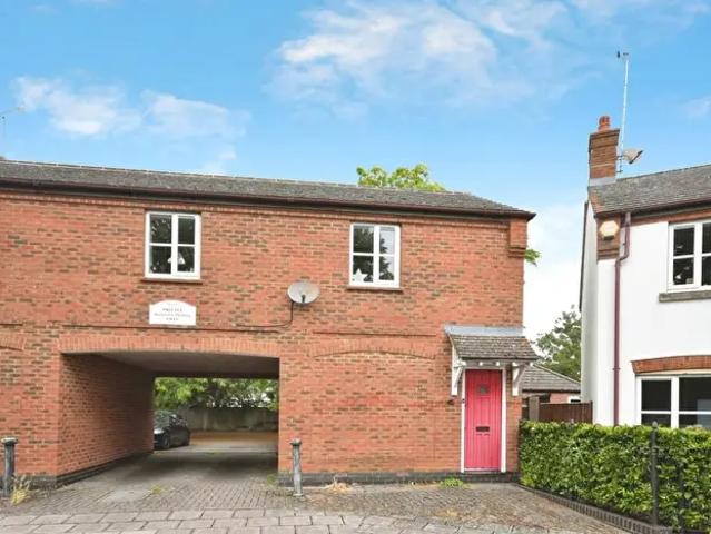 1 Bedroom Coach House To Rent In Woodford Close, Aylesbury, HP19