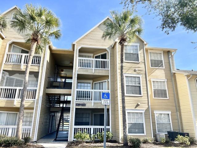 1 Bedroom Condo for Rent at 1065 S Hiawassee Rd #1, Orlando, FL 32835 Metro West