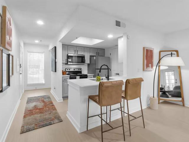 1 Bedroom Condo for Rent at 1005 11th Street #164.05, Plano, TX 75074