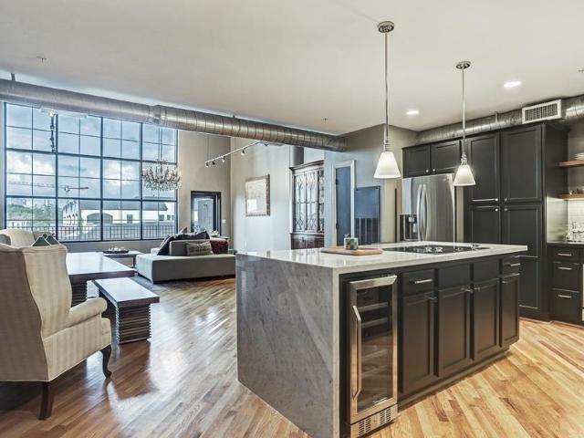 1 Bedroom Condo for Rent at 1025 South Shepherd Drive #328 1, Houston, TX 77019 Neartown Montrose