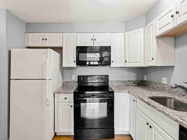 1 Bedroom Condo for Rent at 10 Pleasant St #1111, Lynn, MA 01902