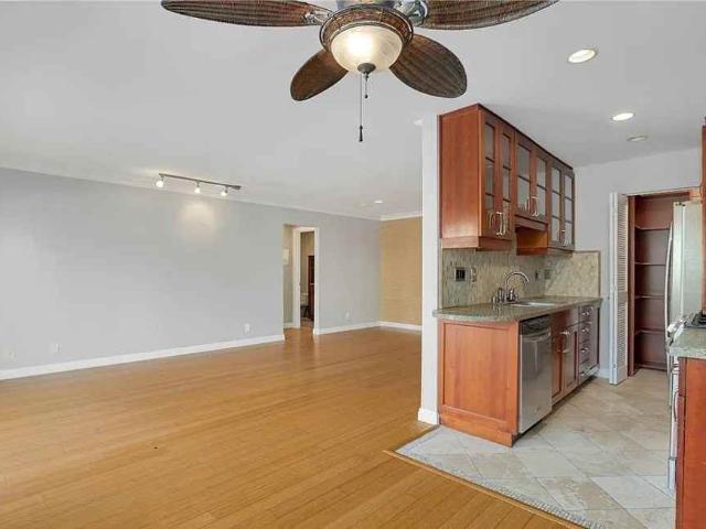 1 Bedroom Condo for Rent at 1154 S Barrington Ave #103, Los Angeles, CA 90049 Brentwood