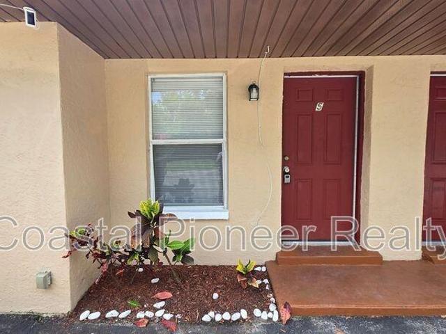 1 Bedroom Condo for Rent at 11727 N 12th St #5, Tampa, FL 33612