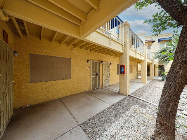 1 Bedroom Condo for Rent at 12221 W Bell Rd #139, Surprise, AZ 85378