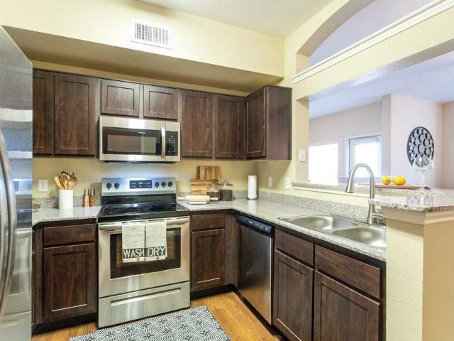 1 Bedroom Condo for Rent at 13709 Travis Heights Ln #CPCR, Houston, TX 77059 Clear Lake